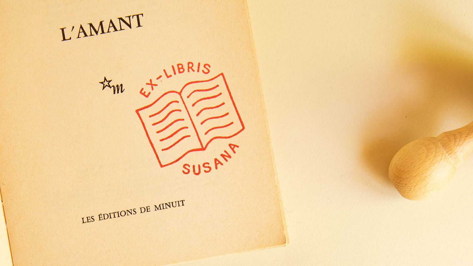 Tampon ex-libris sur mesure | Les Tampons de Roser
